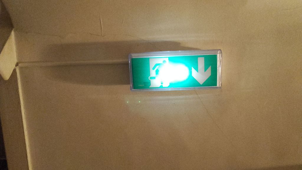 Autonomous lighting and safety block